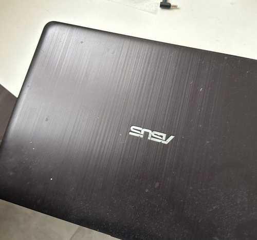 Ноутбук asus D540M