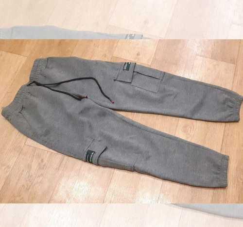 Спортивные штаны (размер M, 82 см в длину)