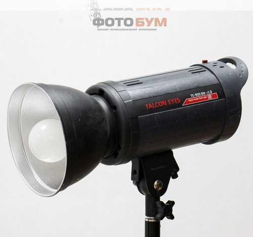 Осветитель Falcon Eyes TE-900BW v2.0