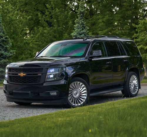 Кованые диски R22 на Chevrolet Tahoe