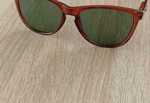 Солнцезащитные очки ray ban