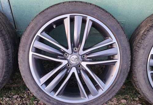 Комплект колес Infiniti Q50 245/40R19 с датчиками