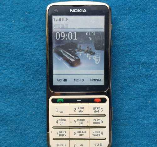 Nokia C3-01 Gold Edition