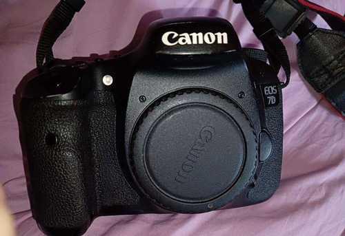 Зеркальный фотоаппарат canon 7d
