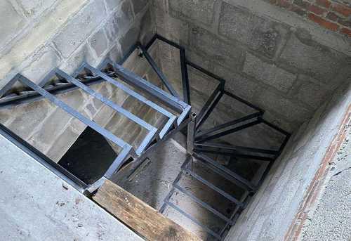 Каркас лестницы металлический с доставкой