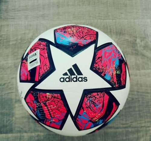 Футбольный мяч adidas лига чемпионов оригинал