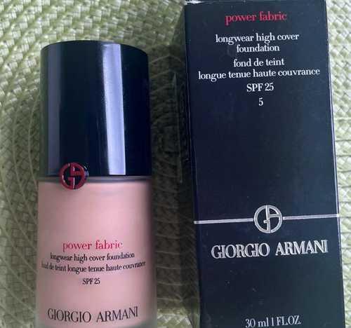 Giorgio Armani тональный крем