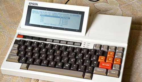 Ретро ноутбук Epson PX-4 1985 года