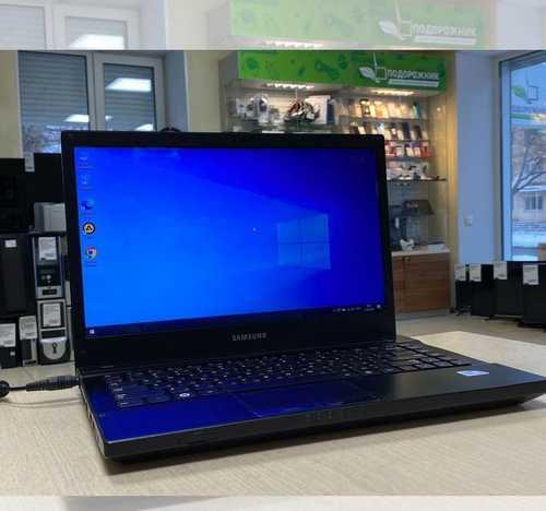 Samsung NP300V4A-A01RU i5-2430M/6/120gb/Intel HD