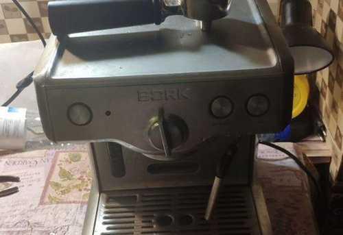 Кофемашина Bork c 800