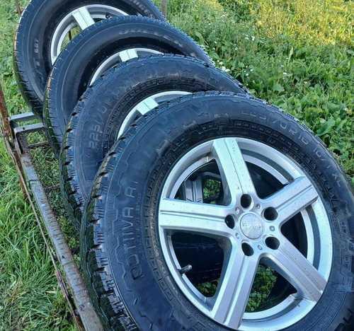Литые диски r16 5x114.3 с резиной на suzuki