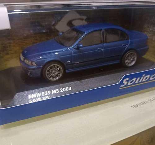 Bmw M5 e39 1/43 solido