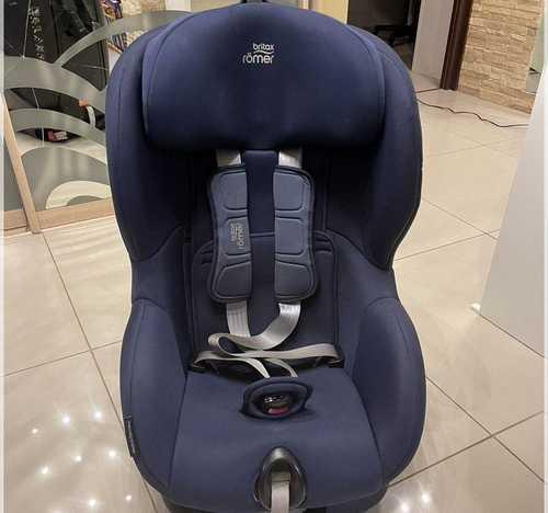 Автокресло britax romer trifix2 i size