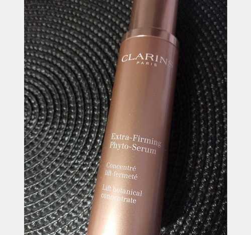 Clarins сыворотка с эффектом лифтинга