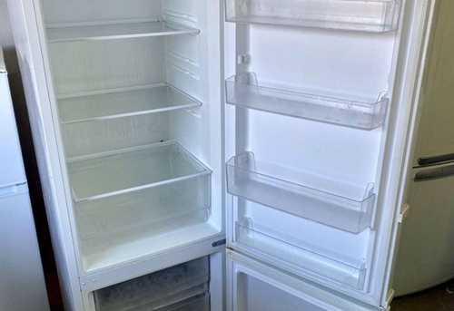 Холодильник Samsung 170см