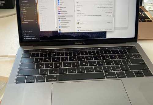 Apple MacBook Pro 13 2019 i5 intel 2.4Gh, 16Gb озу