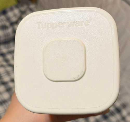 Контейнеры Tupperware