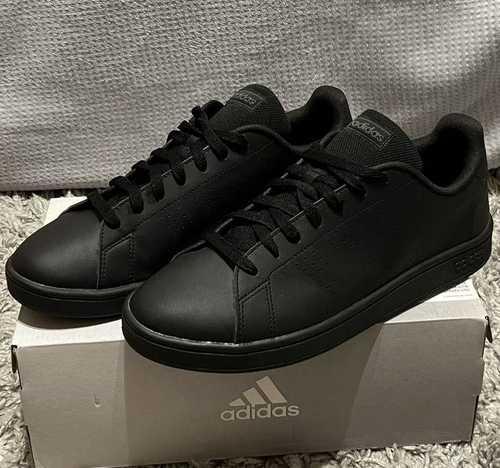 Кроссовки adidas advantage base