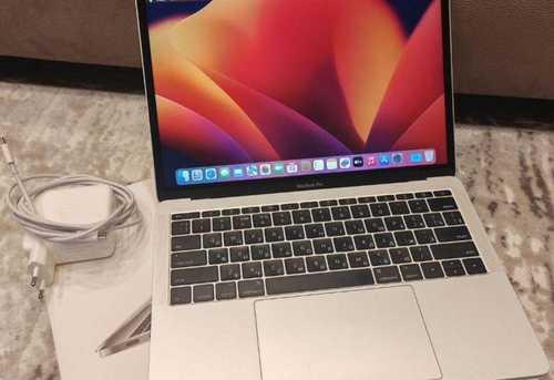 Apple MacBook Pro A1708