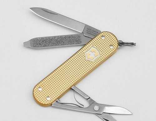 Нож Victorinox Classic Alox LE 2019 0.6221.L19