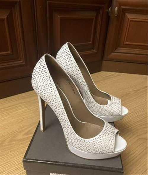 Туфли белые corso como 38-39