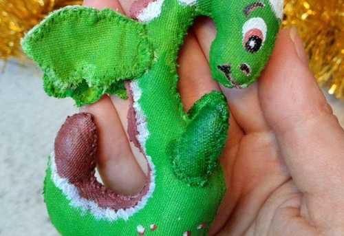 Елочная игрушка дракон зеленый