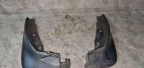 Передние брызговики Mazda 3 BK мазда