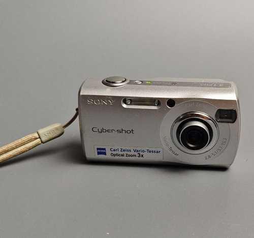 Компактный фотоаппарат sony cyber shot dsc-s40