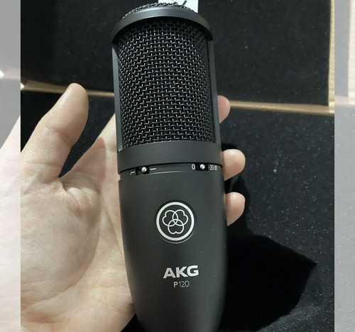 Студийный микрофон AKG P120