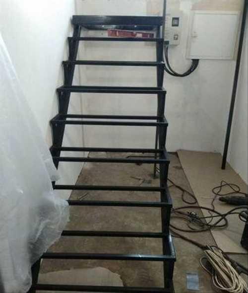 Металлокаркас лестницы открытого типа под ключ