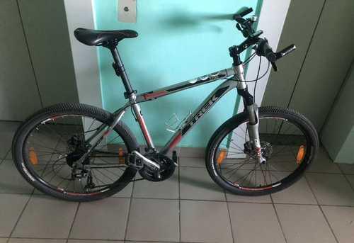 Trek 3700 disc