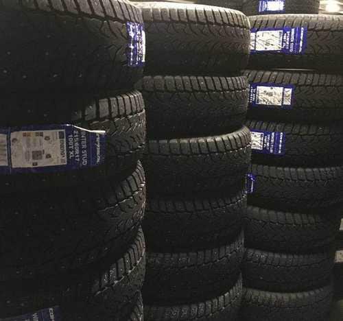 Compasal Winter Stud 215/60 R17 100T