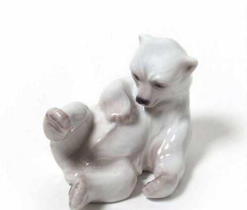 Статуэтка "Белый полярный медведь" Lyngby Porceln