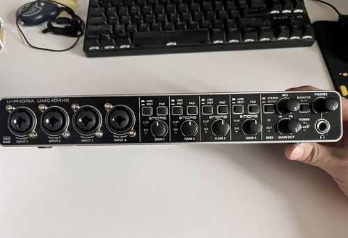 Звуковая карта behringer umc404HD