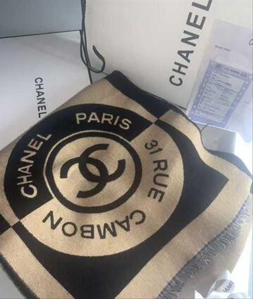 Шарф Chanel в подарочной упаковке