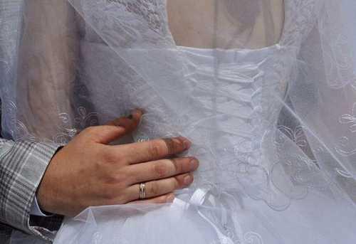 Платье свадебное 42 44