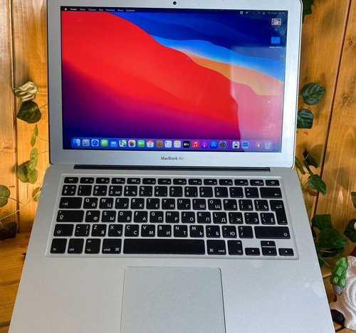 Macbook Air 8GB/SSD/i5