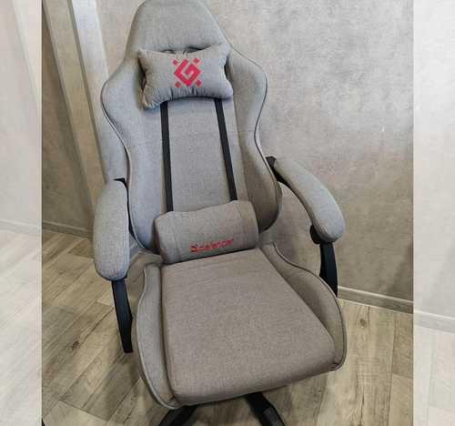 Компьютерное игровое кресло Defender