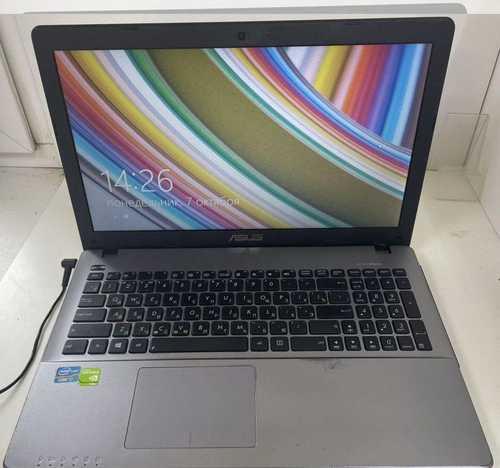 Ноутбук asus X550c