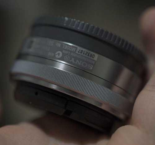 Sony 16mm f/2.8 E