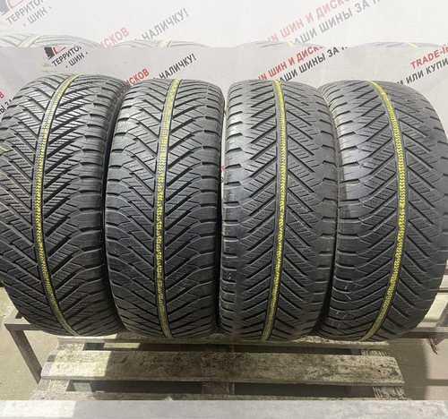 Goodyear Vector 4Seasons 225/55 R17 101V