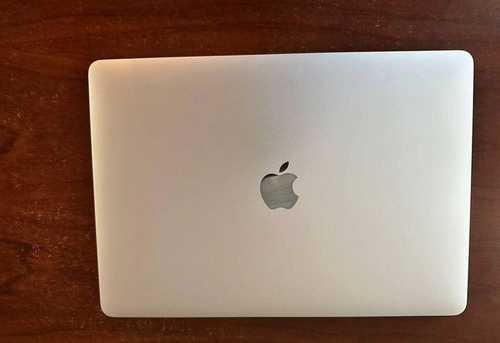 MacBook Pro 13 (2018, Touch Bar) 256гб/8гб