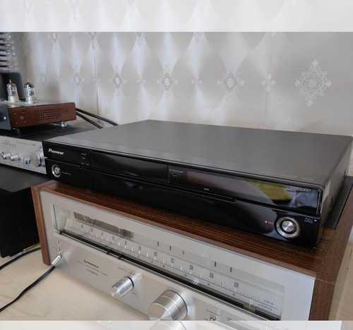 Пишущий двд пионер DVR LX61