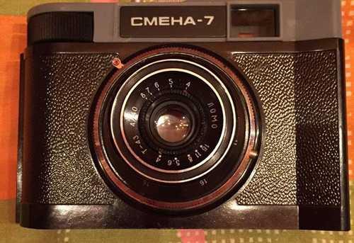 Плёночный фотоаппарат смена-7