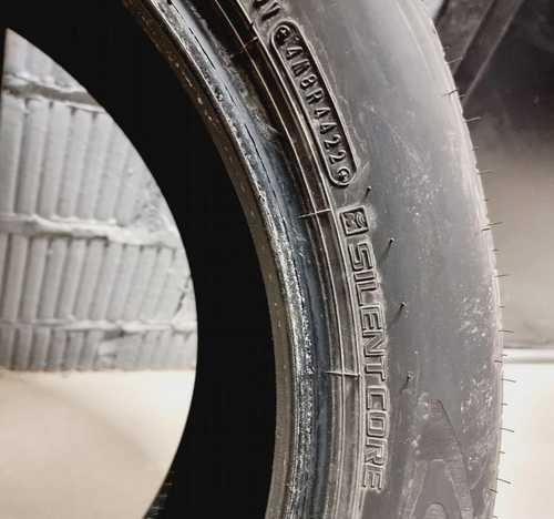 Dunlop SP Sport Maxx 060  255/50 R20