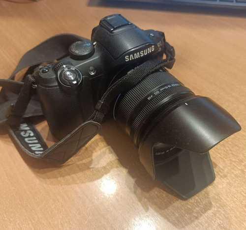 Фотоаппарат беззеркальный Samsung NX10