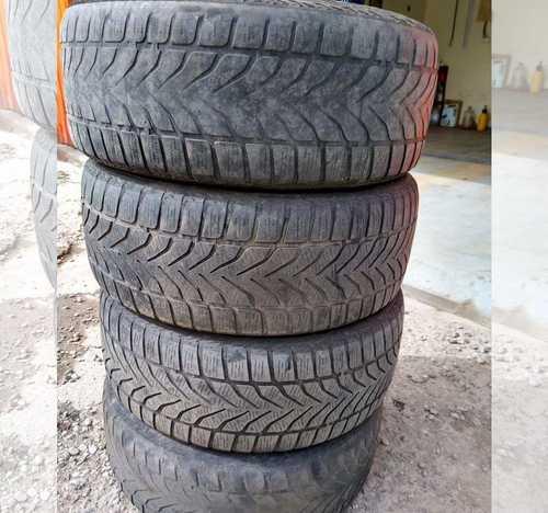 Lassa Atracta 225/55 R17