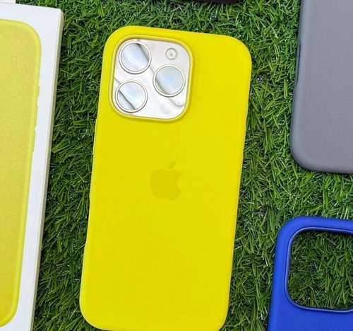 Чехол на iPhone 16 Pro Silicone Case