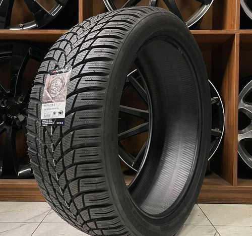 Lassa Snoways 4 255/40 R20 101W