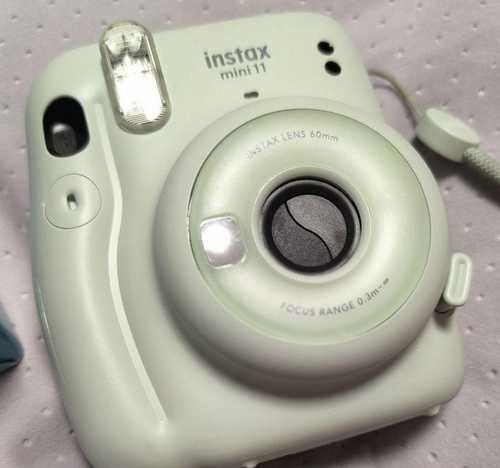 Плёночный фотоаппарат instax polaroid